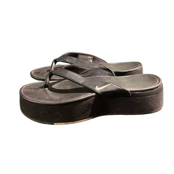 Nike | Shoes | Nike Blackplatform Flip Flops Size 5 | Poshmark
